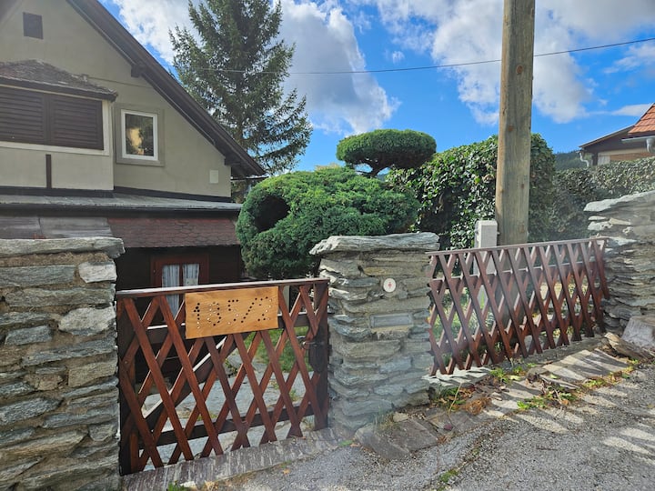 Hütte Auf 1000m Höhe. - Mönichkirchen