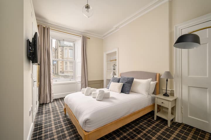 Spacious Double Room- Edinburgh - Edinburgh
