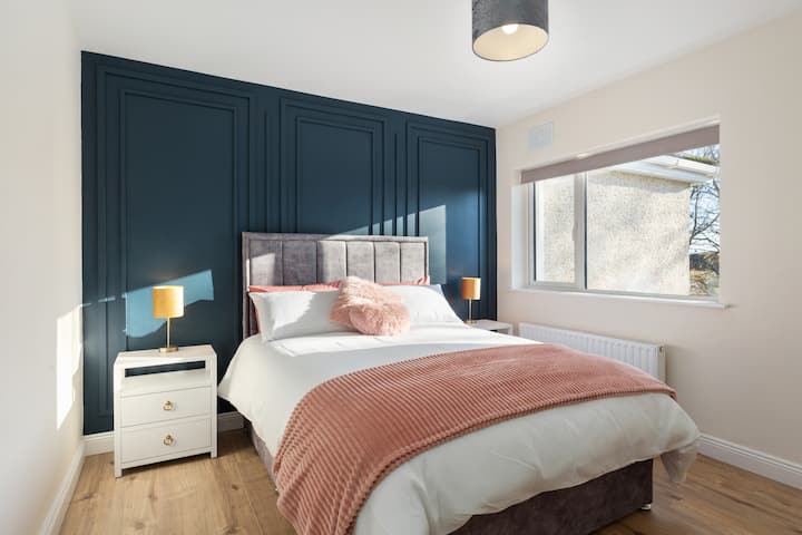 The Manor 4 Bedrooms Sleeps 7 - Celbridge