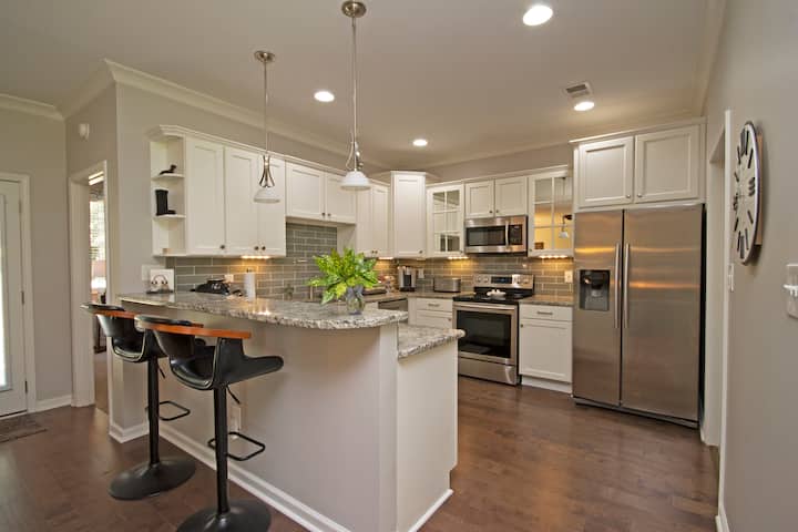 Neue, Offene Grundriss, Stilvoll Eingerichtete Peachtree City Ranch - Peachtree City, GA