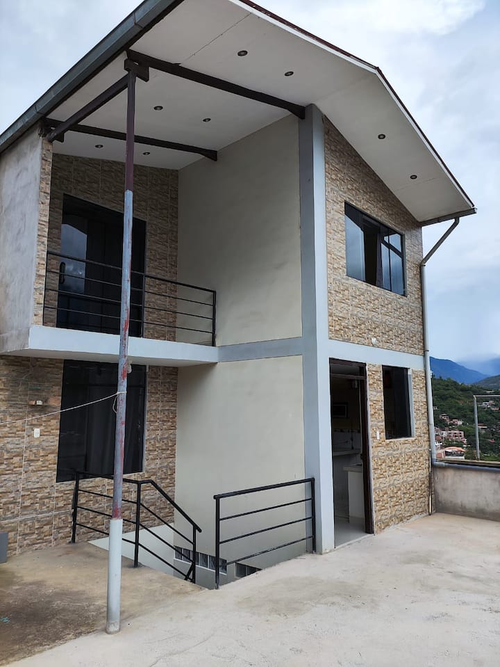 Casa Completa Con Terraza Independiente - Quillabamba