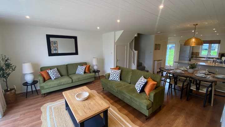 Pegasus Lodge In The Cotswolds. - Cirencester