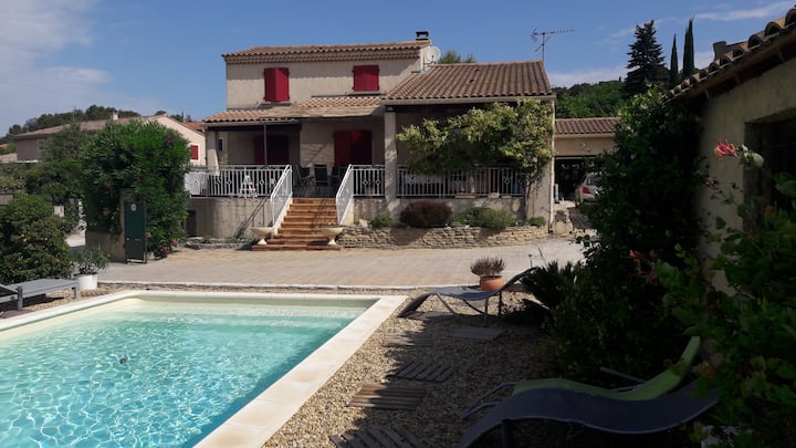 Maison "Familiale" Avec Piscine - Vaucluse