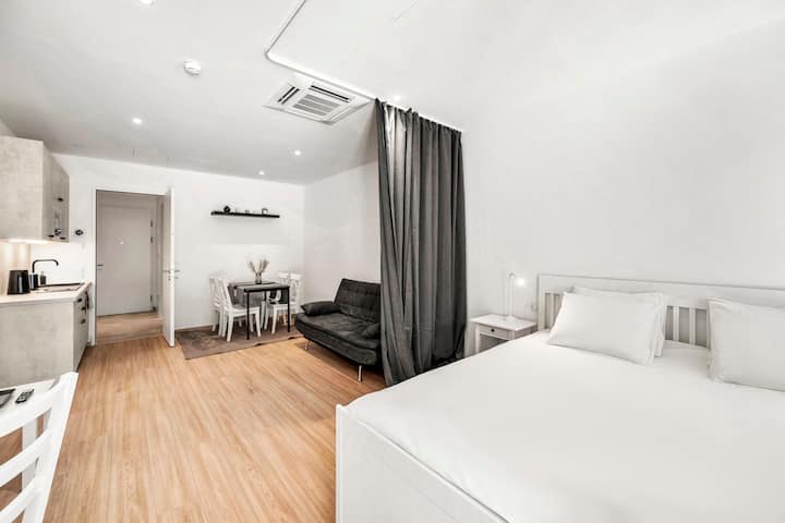 Vibespace 403 | Near Parking - Klosterneuburg