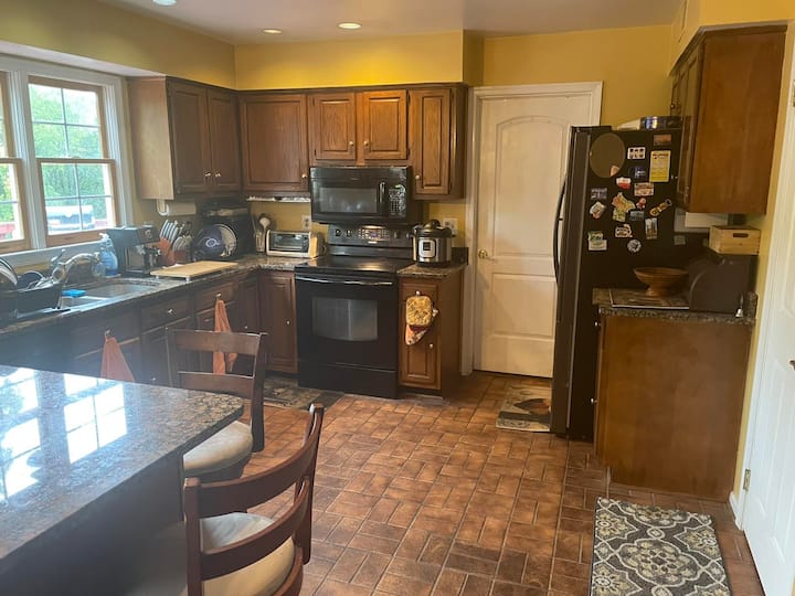 Quite Room With Nice View - Herndon, VA