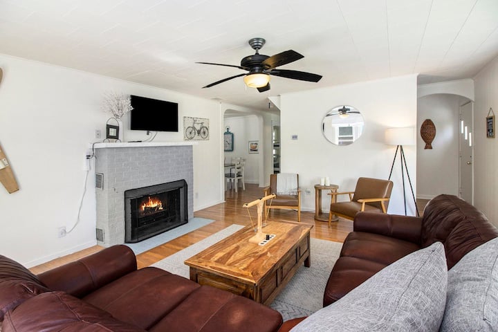 Higgins Lake Retreat By Boat Launch & State Park - ヒギンズ・レイク, MI