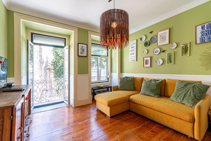 Apartment In The Typical Neighborhood- Graça. - Ajuda