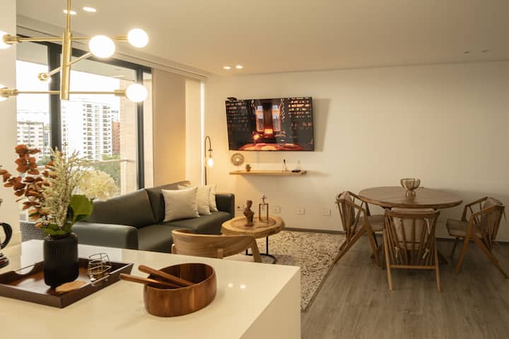 Indulge In Luxury - Pereira