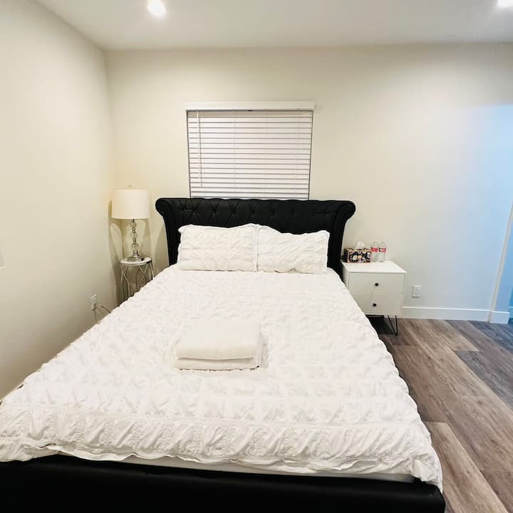 Nice Bedroom& Private Bathroom/dtla - Alhambra, CA