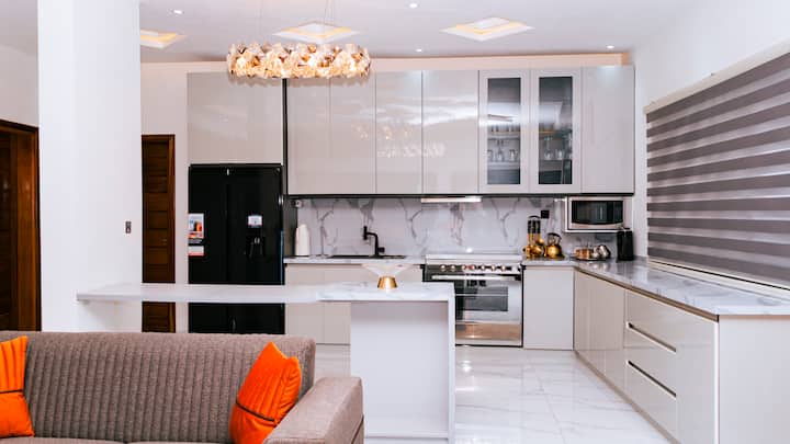 Maison De Luxe Jaam Ngaparou-saly - Senegal