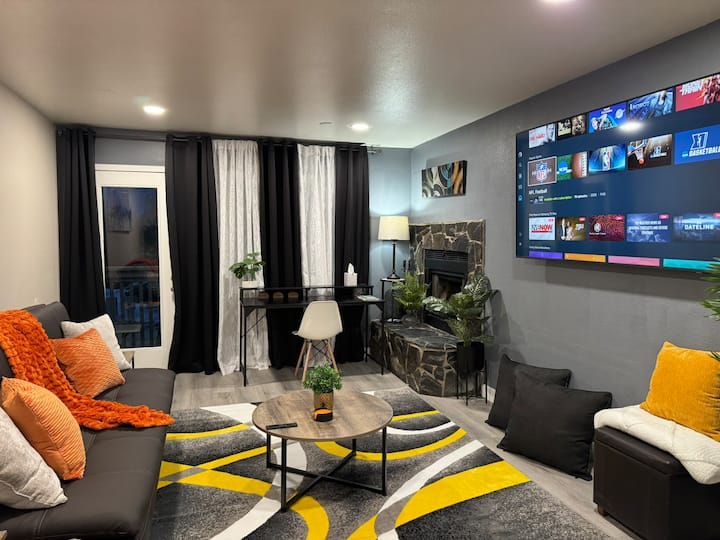 South Side Urban Retreat - Anchorage, AK