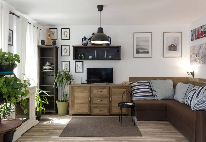 Cozy Rustic Interior @ Top Location Ƹ̵̡Ӝ̵̨̄Ʒ - Varna