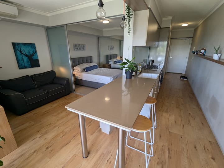 Comfortable 1/br, Great Location - Brisbane
