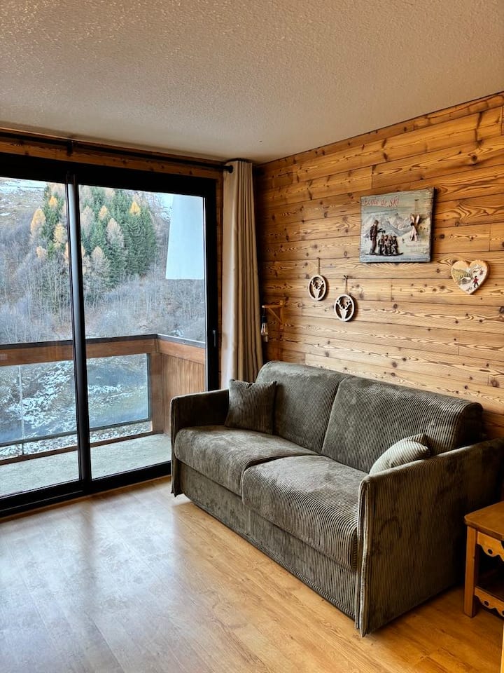 Studio Le Corbier Dans Le Soyouz - Le Corbier