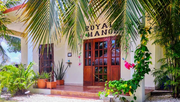 Villa Meublée Avec Piscine, Quai Et Vue Sur C. Bay - Corozal, Belize