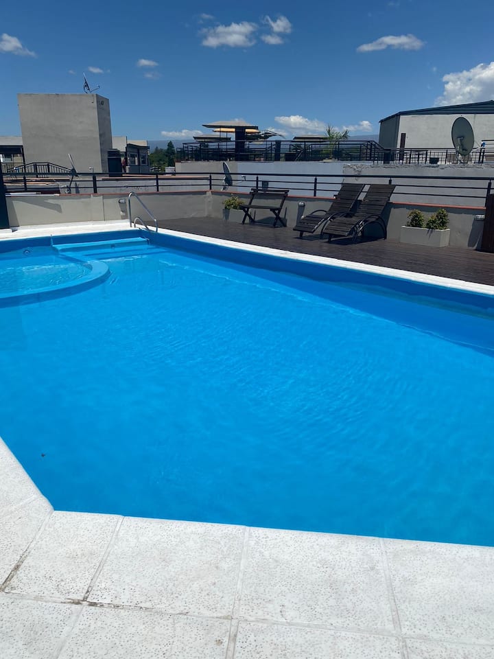 Familiar. Céntrico. Pb. Patio. Cochera. Amenities - Villa Carlos Paz