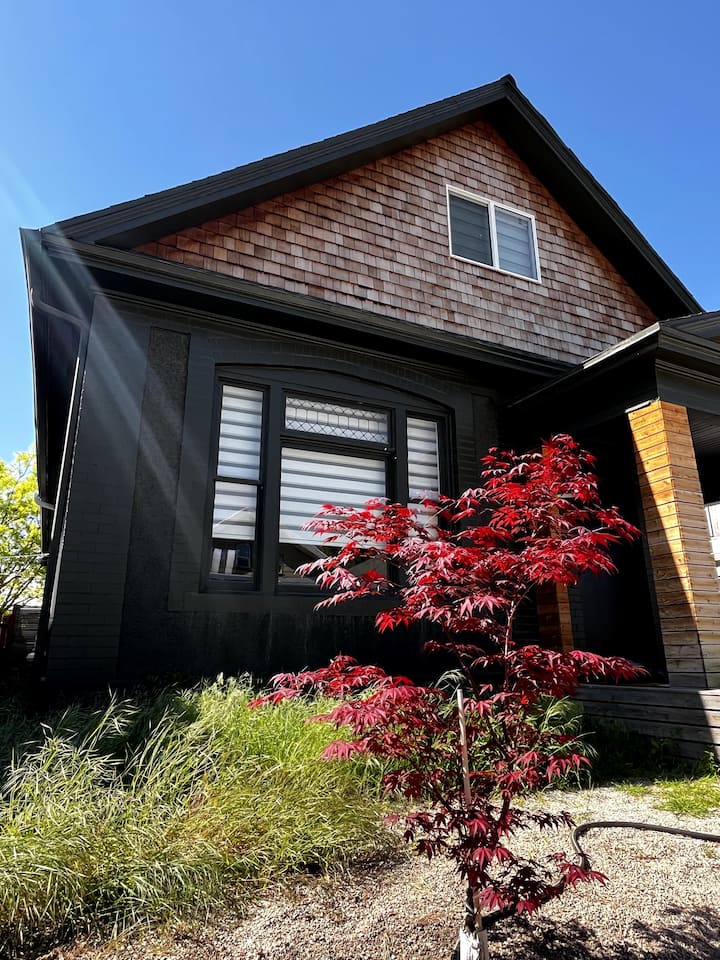 Contemporary Urban Home - Salt Lake City, UT