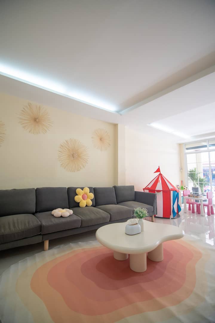 Beachfront 4-br House In Patong - 芭東區