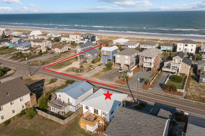 Cozy Beach Studio -Studio Bottom Unit - Topsail Beach, NC