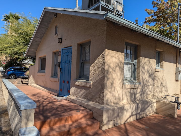 Little House Near 4th - Tucson