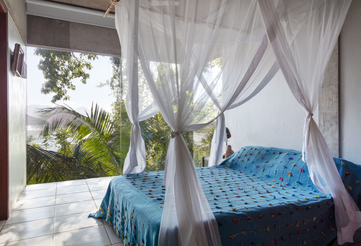 Glass house with amazing ocean view - Houses for Rent in Ubatuba, São ...