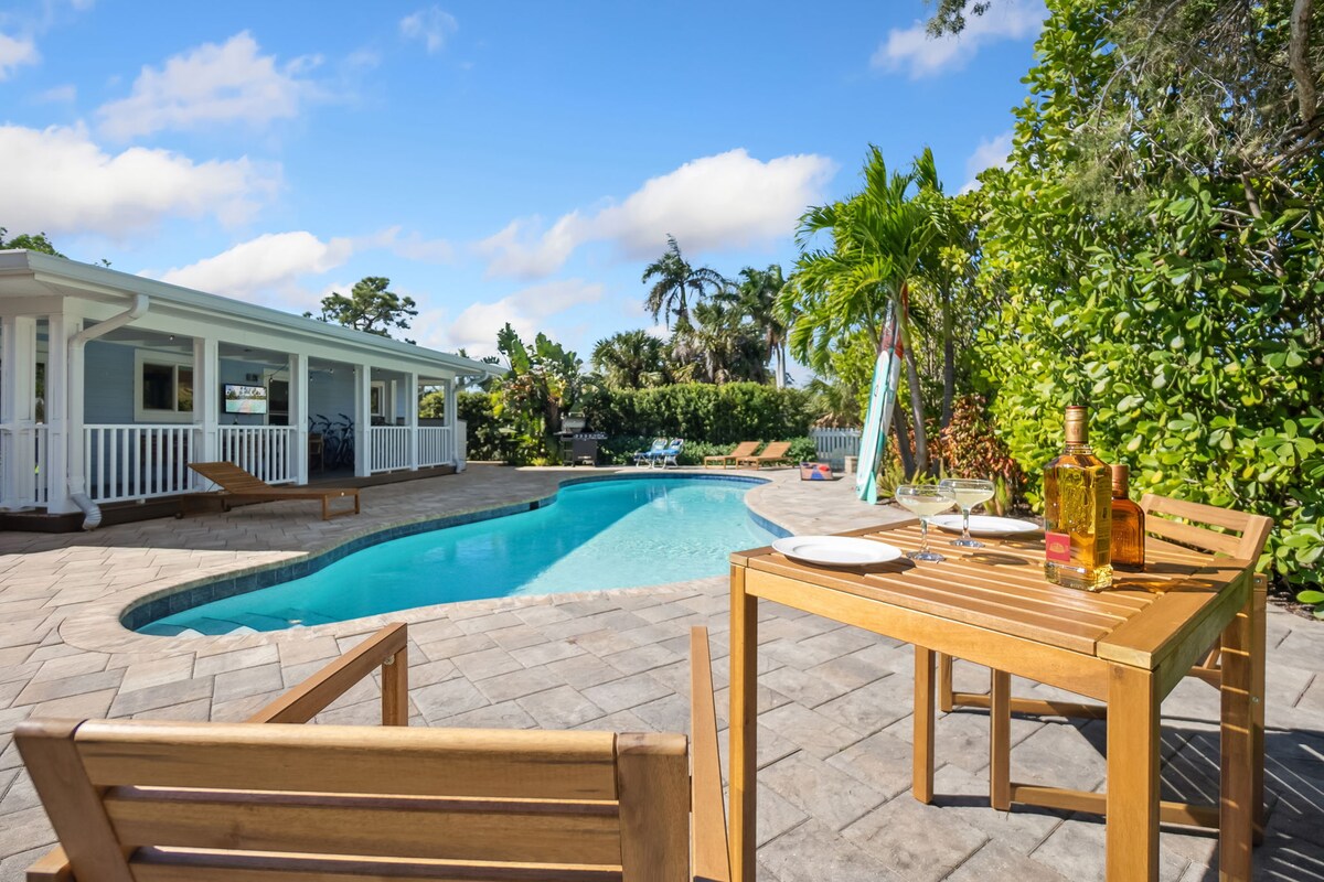 Blue Banyan Boathouse Suite w/heated POOL. DOCK! - Houses for Rent in ...
