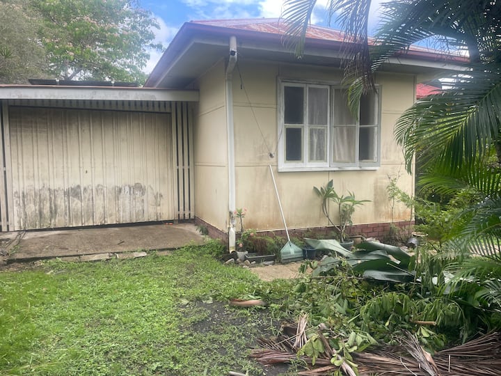 80 Balaclava - Cairns