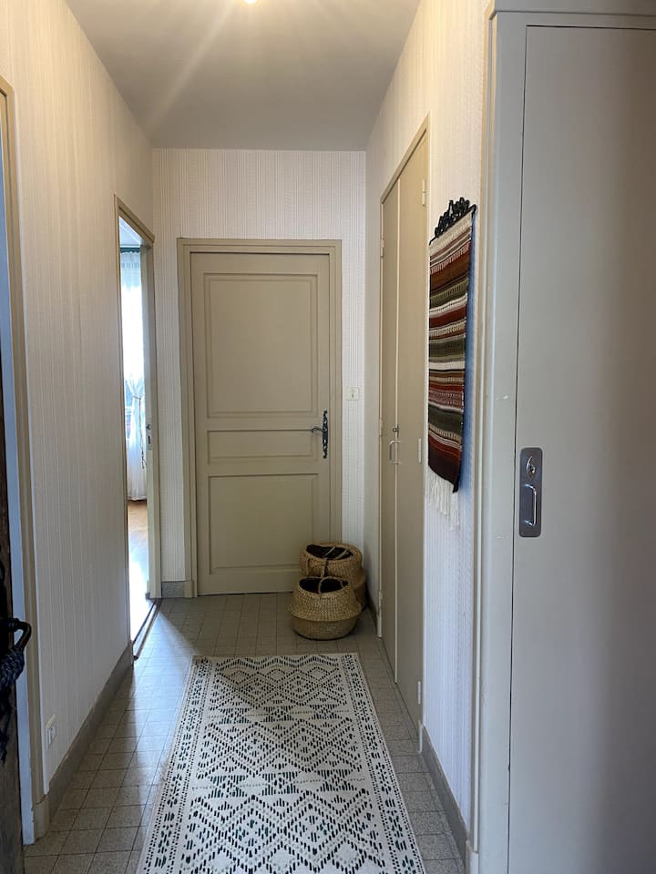 Source Poétique Des Oiseaux - Bourbon-Lancy