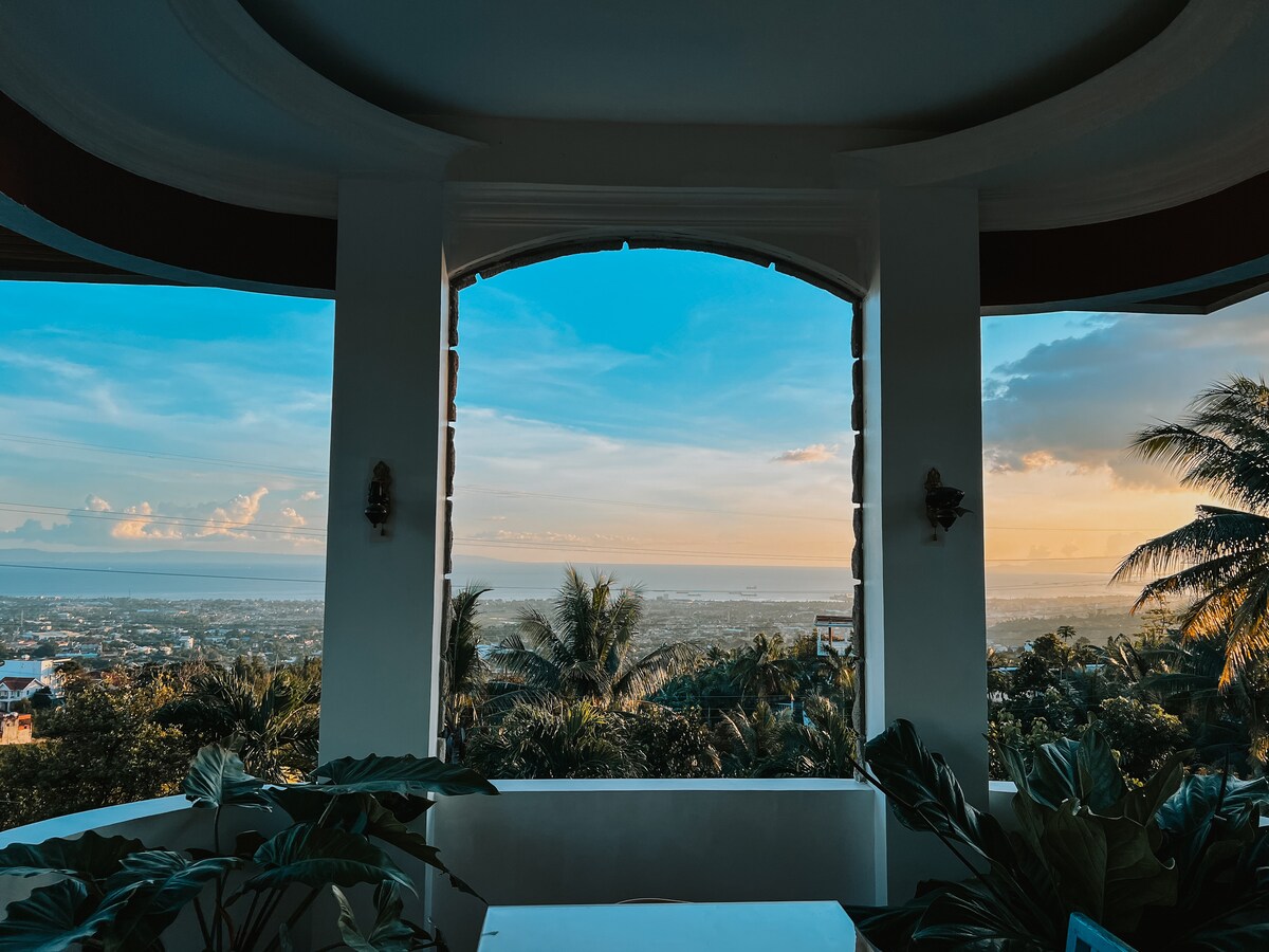 Casa Vista Talisay con vistas a la casa con piscina - Casas en renta en ...