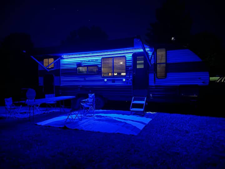 Cozy & Spacious Rv With Bunk Beds - Daytona Beach, FL