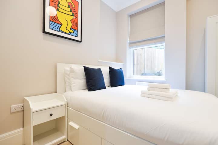Flat 10: 1st Floor - Central London