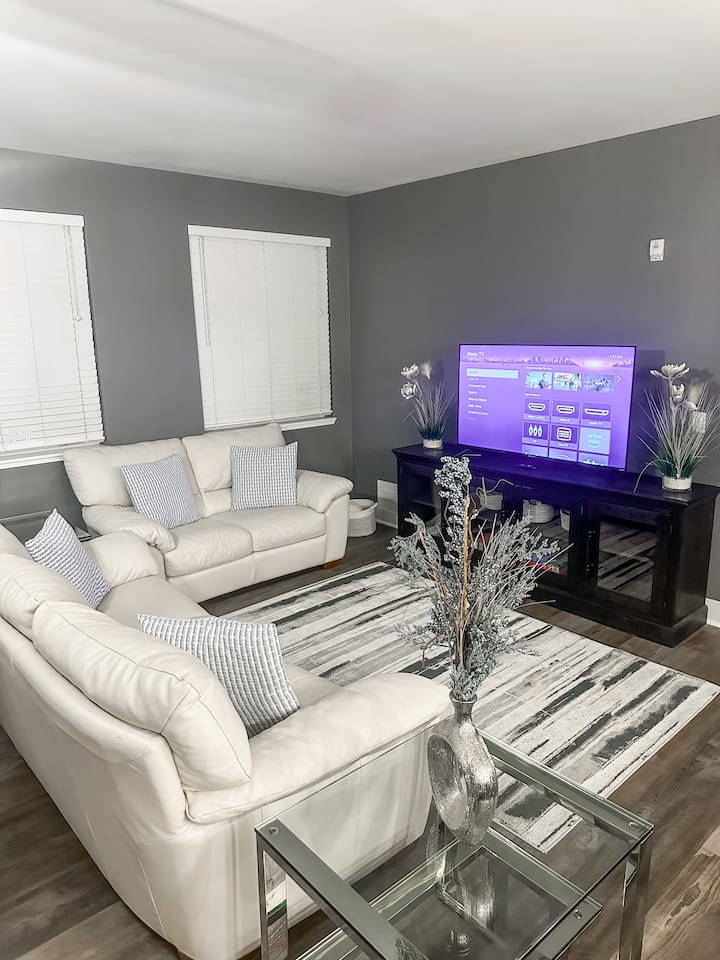 Harbor Breeze Retreat Condo - Grand Haven, MI
