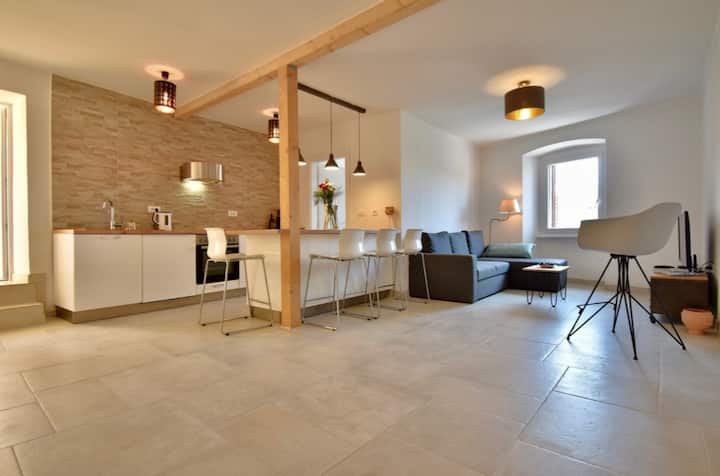 Suncani Krovovi - Pula