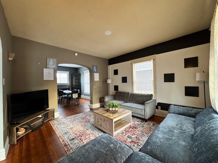 Cozy 4-bed Steps From Notre Dame - South Bend
