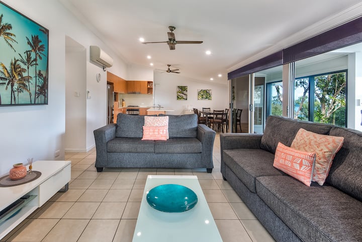 Oasis 7 - Hamilton Island