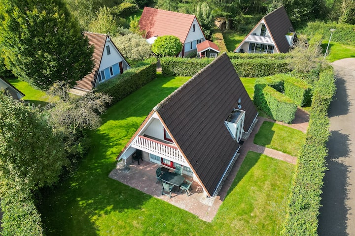 Vrijstaande Bungalow Met Ruime Tuin - Drenthe