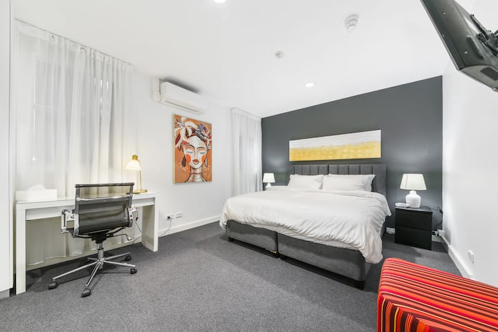 Modern Studio Apartment In Cbd (4) - Sydney