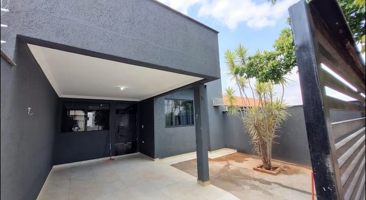 Casa, Ar Condicionado, 3 Quartos, 2 Banheiros - Londrina