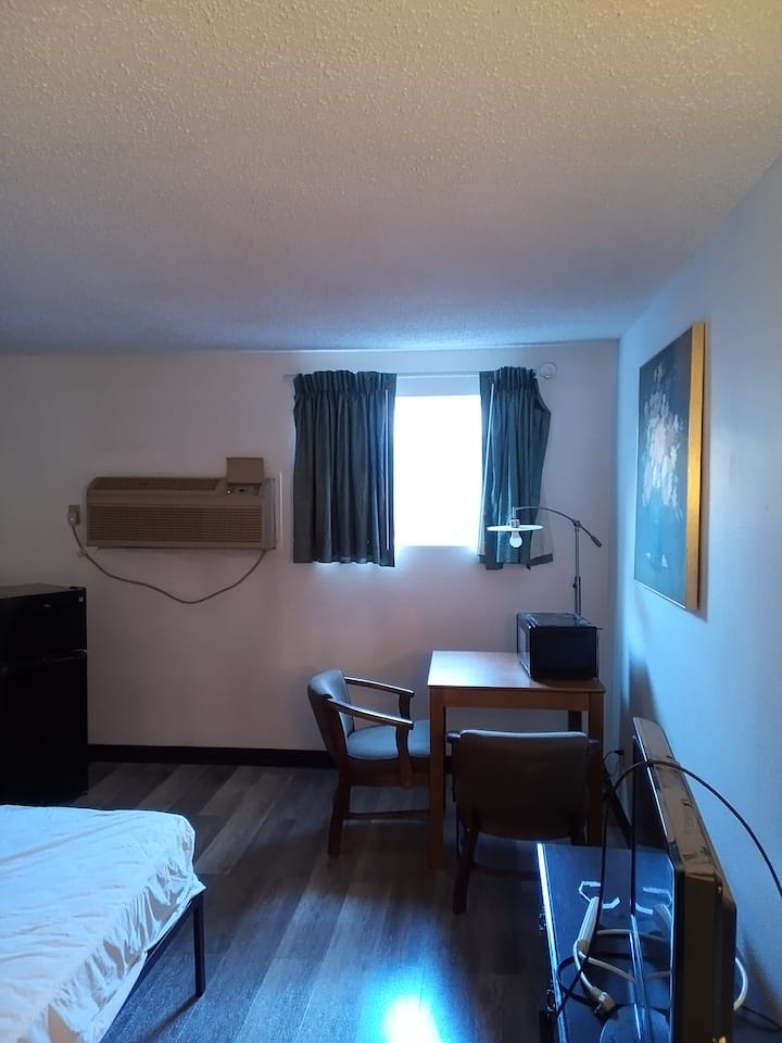 Safe, Clean Room In Branson - Branson, MO