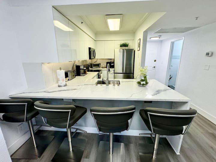 Luxurious Lanai - Hollywood, FL
