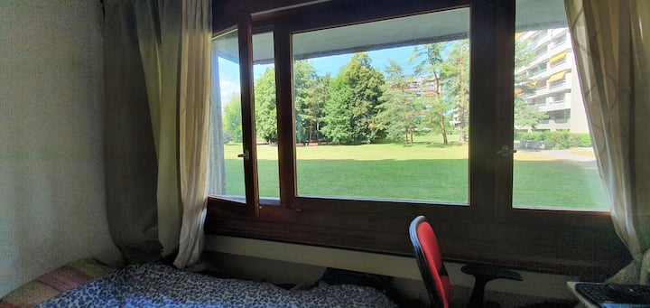 Studio Near Un Organizations - Geneva
