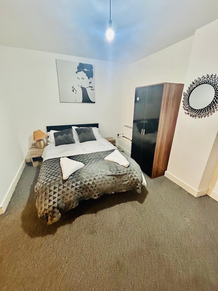 Studio Flat In Doncaster - Doncaster