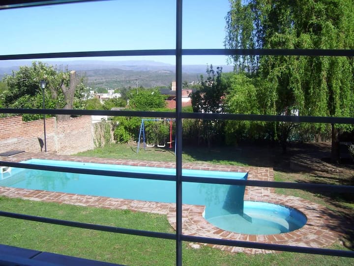 Casa Con Pileta Exclusiva Cerca  Centro - Villa Carlos Paz