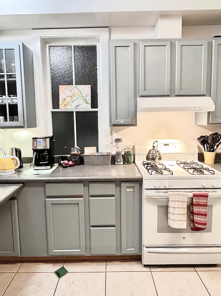 Walk To Beach - Private Bathroom - Ada Accessible - Santa Cruz, CA