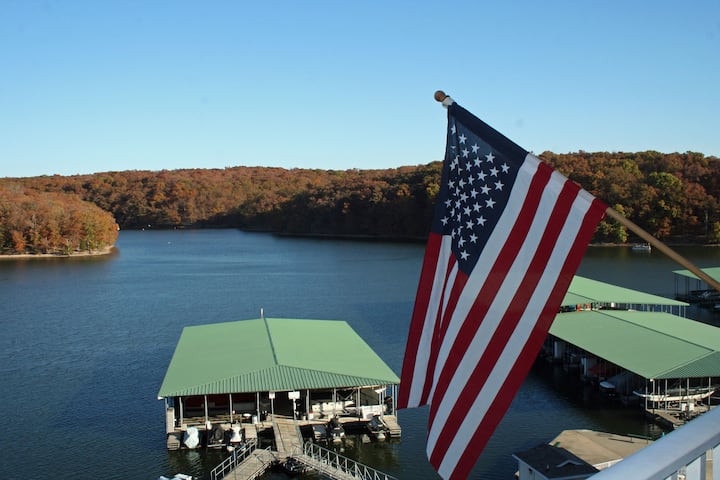 Fantastic Family Lake View Condo - Osage Beach, MO