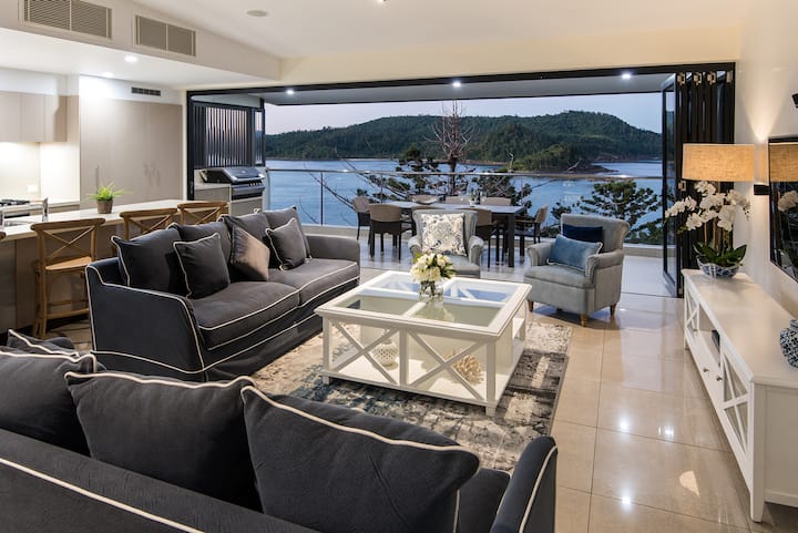 North Cape 4 - Hamilton Island