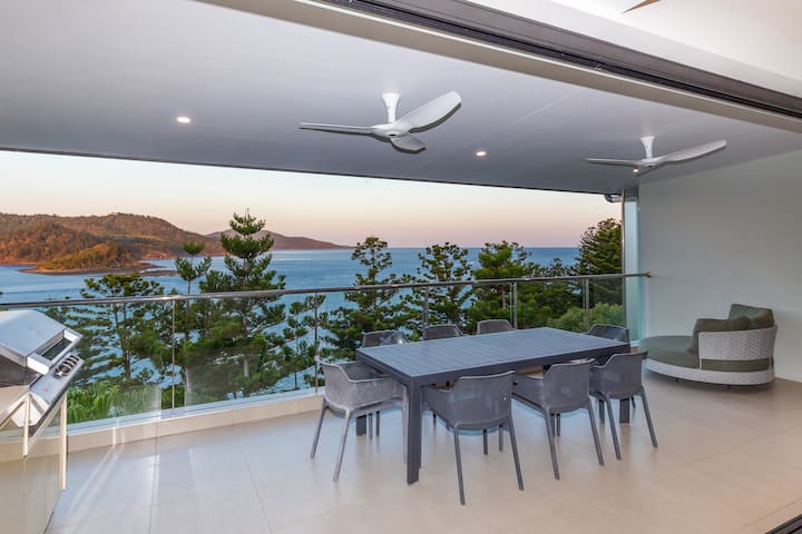 North Cape 3 - Hamilton Island