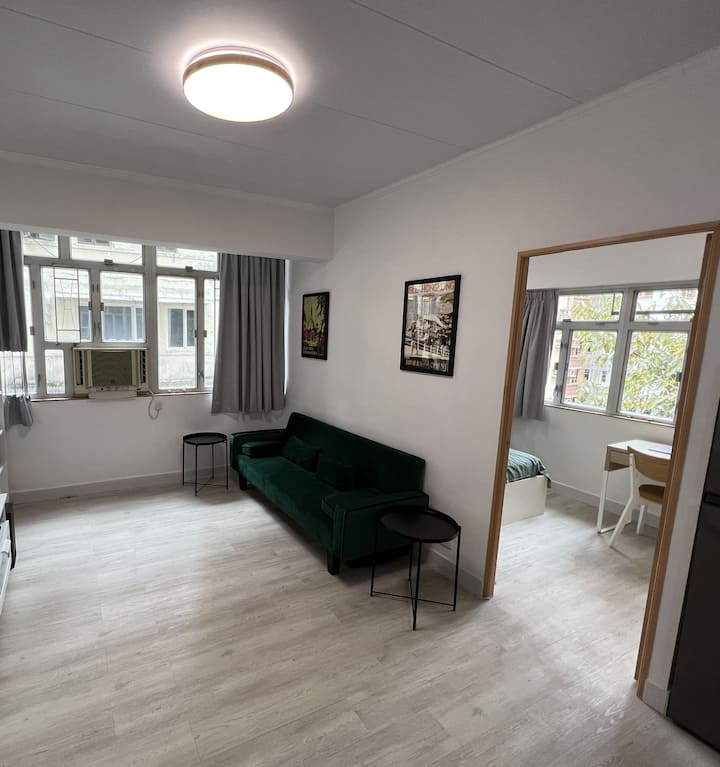 Modern 1 Bedroom Flat In Cozy, Artsy Neighbourhood - Sheung Wan