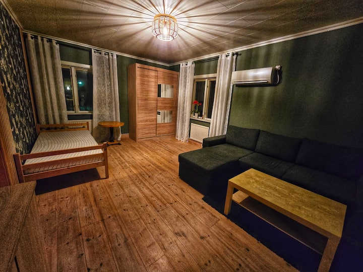 Litet Hus Med Lugnt Läge - Orsa