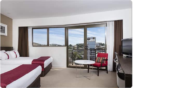 Twin Or King Room Amazing Views In Townsville Cbd - Townsville